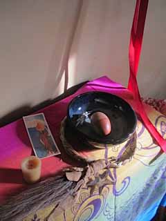 Altars as spring awakens – Traveller's Joy